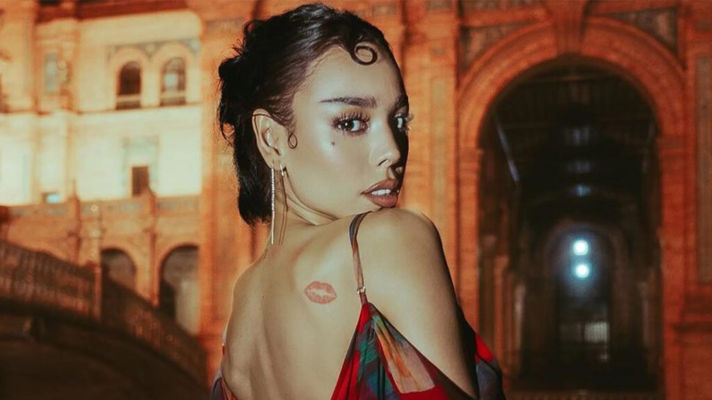 DANNA PAOLA lanza su nuevo sencillo DANNA PAOLA lanza su nuevo sencillo